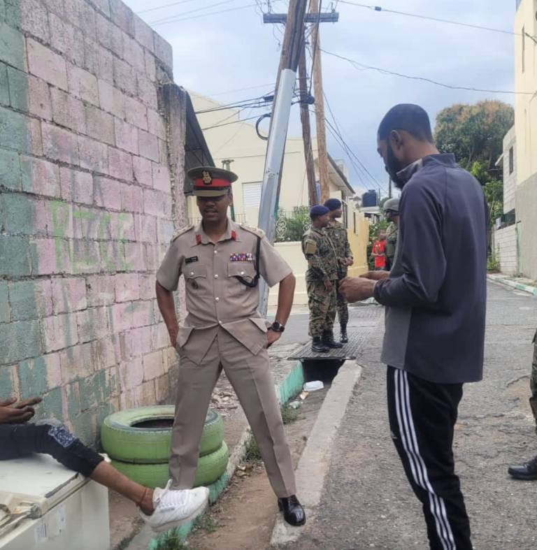 Brigade Commander, the Jamaica Regiment Col Mahatma Williams, visited ...